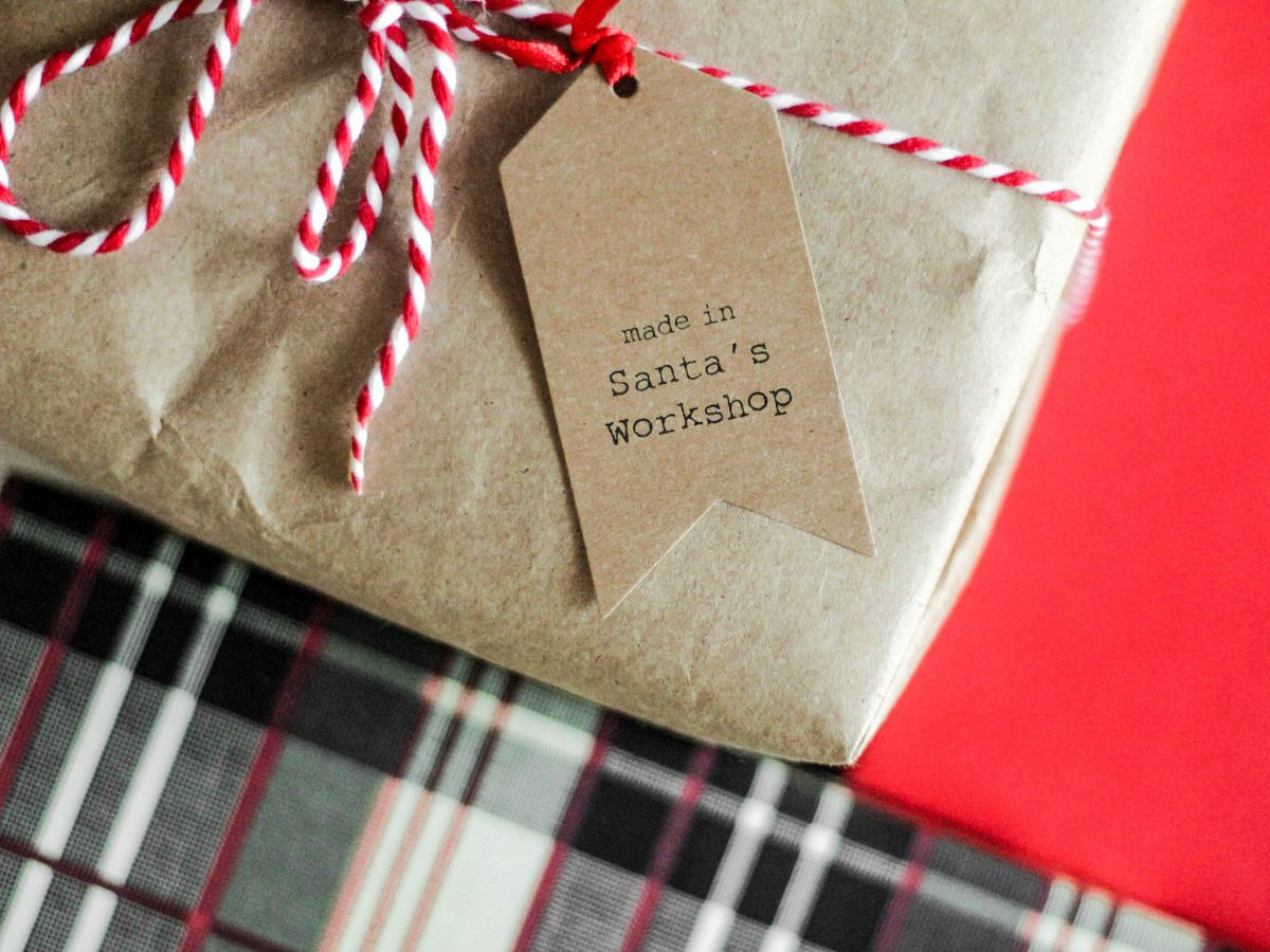 46 Clever, Funny Sayings for Secret Santa Gift Tags - Homemaker and Happy